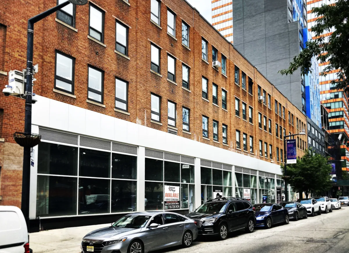 Self Storage Long Island City 27-35 Jackson Ave | Stuf Storage
